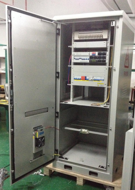 DDTE011, IP55 19" Rack Custom Made Outdoor Integrated Telecom Enclosure ...